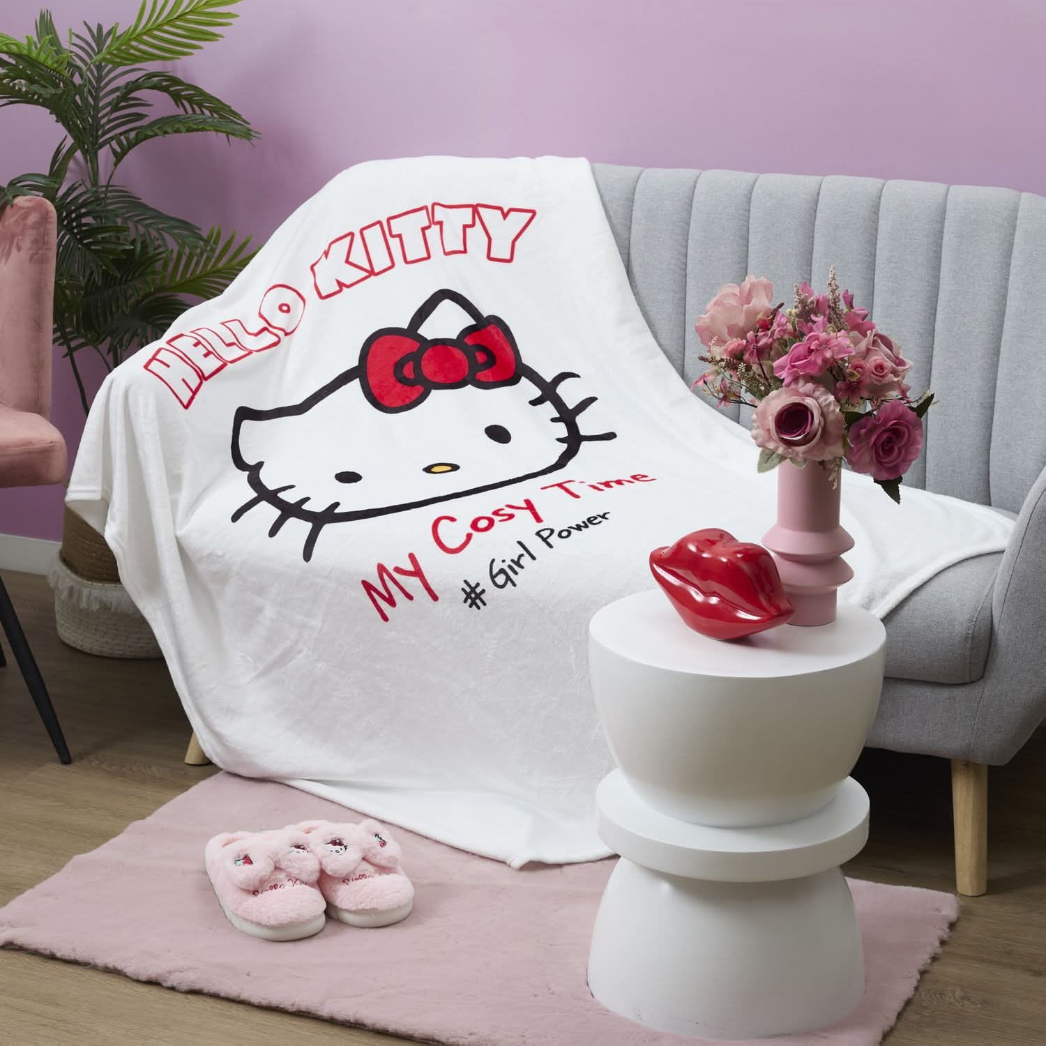 PLAID HELLO KITTY – La Chaise Longue